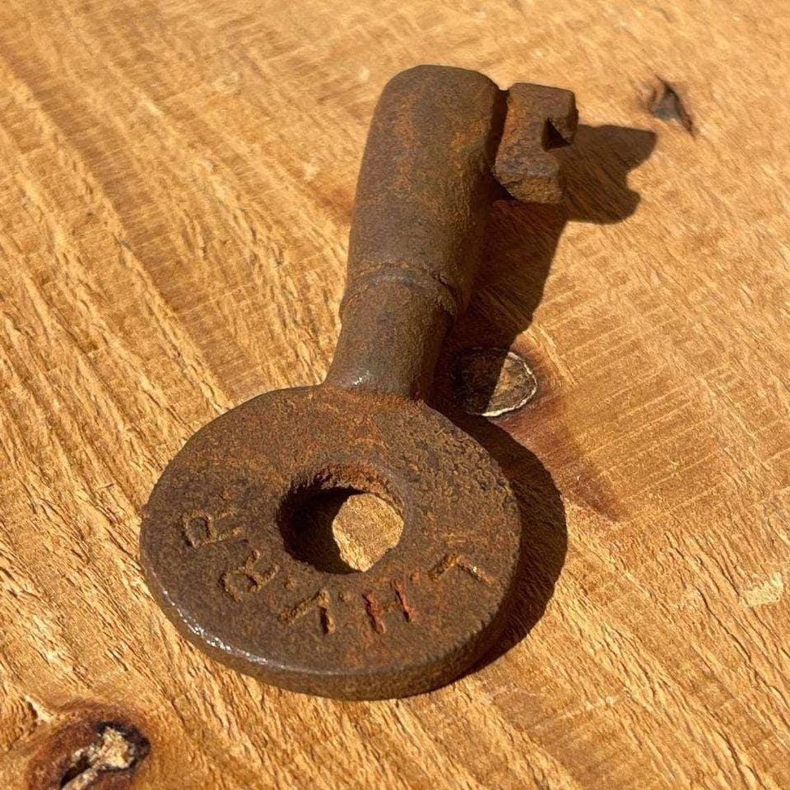 Railroad Keys Cast Iron Stamped With Train Initials (set of 25) - Etsy