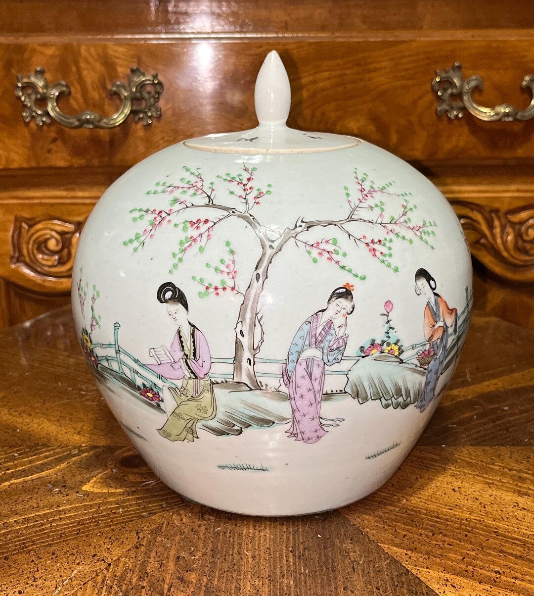 Antique 9” Tall Porcelain Lidded Ginger Jar Hand Painted Famille Rose ...