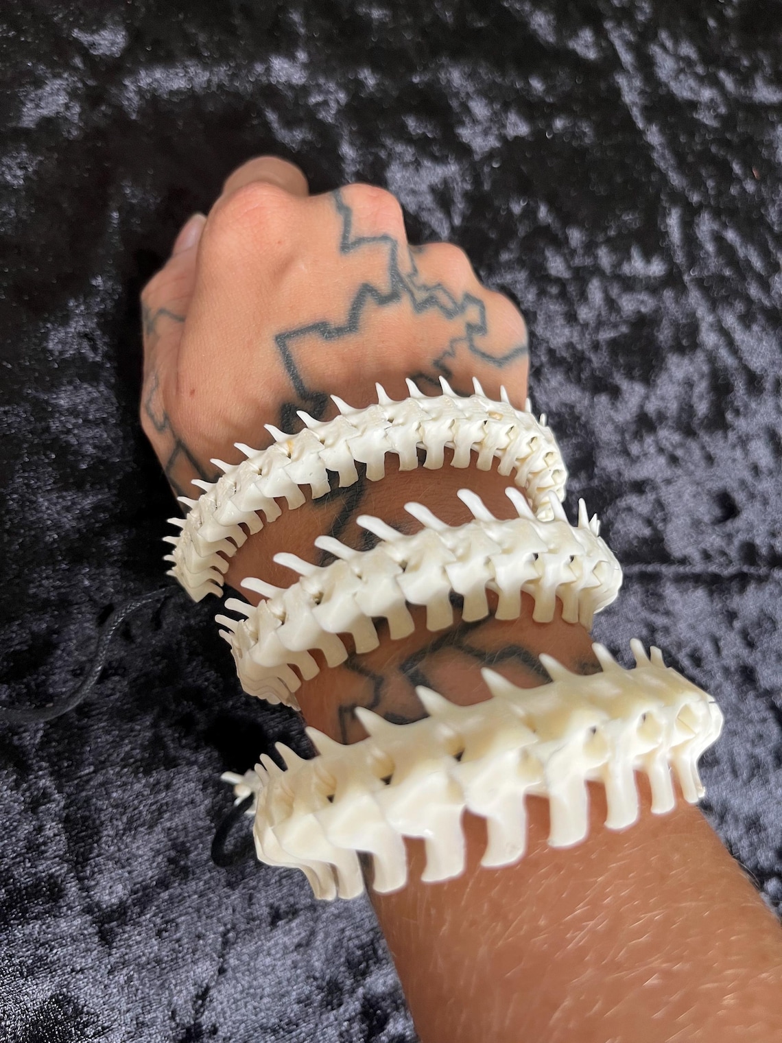 Snake Bone Spiky Spike Vertebrae Real Spine Bead White Bracelet Bangle ...