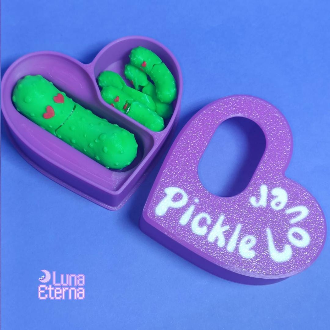 Fidget Game Articulated Pickle in a Heart-shaped Container Fun ...
