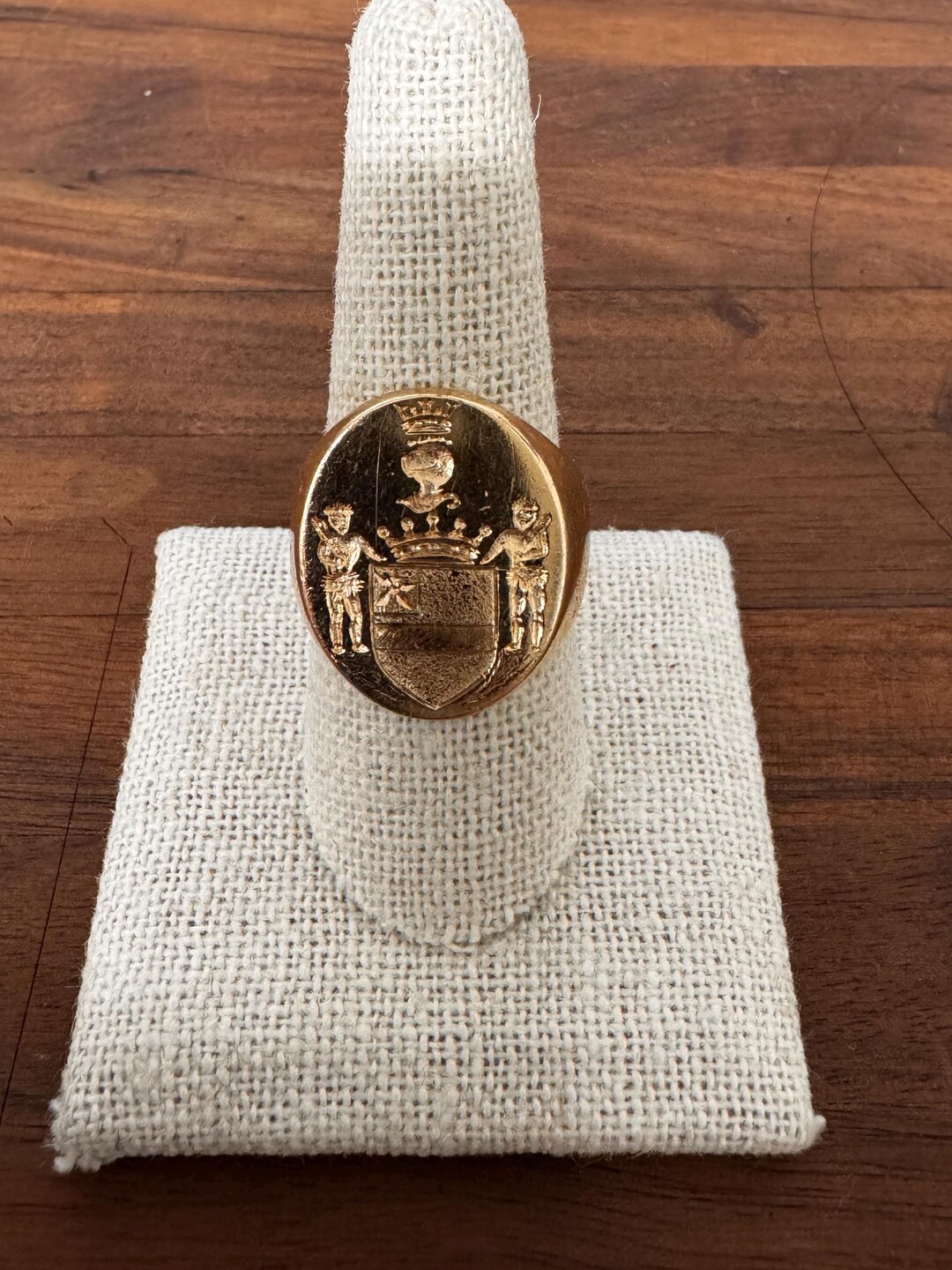 Antique 14K Gold Crest Signet Ring With Engraved Coat of Arms Noble ...