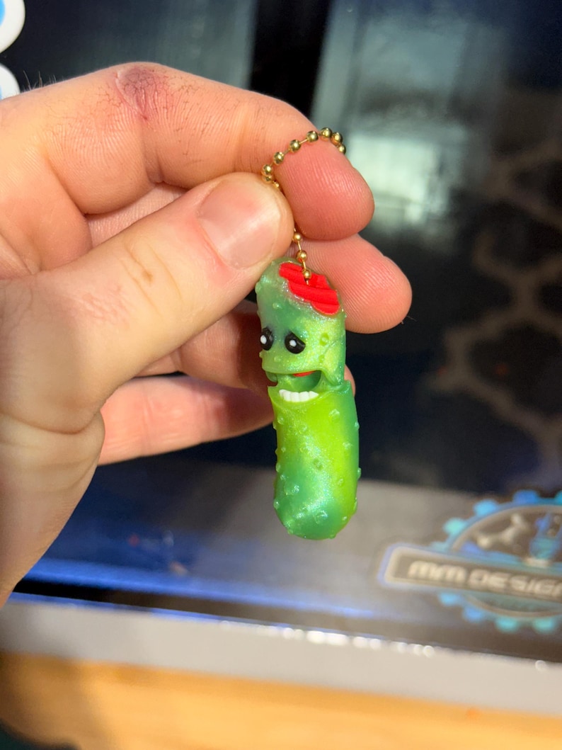 3D Printed Pickle Keychain Fidget Toy: Collectible Tickle Pickles With ...