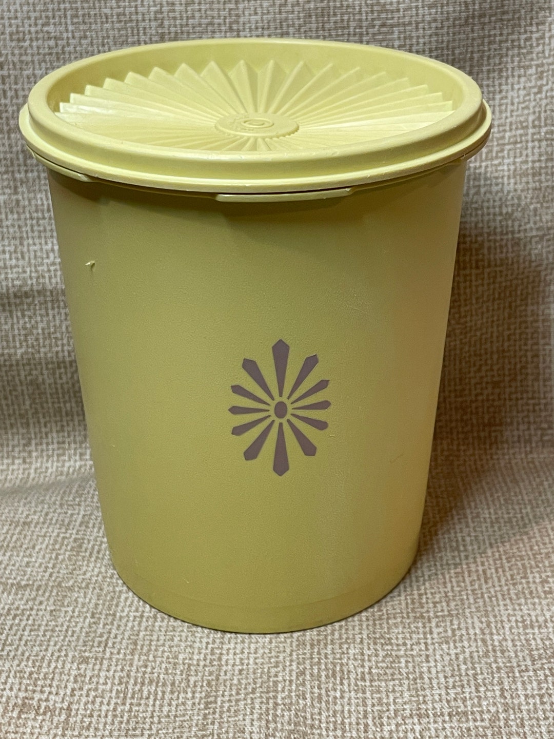 Vintage Yellow Servalier Sunburst Tupperware Canister 809-5/yellow ...