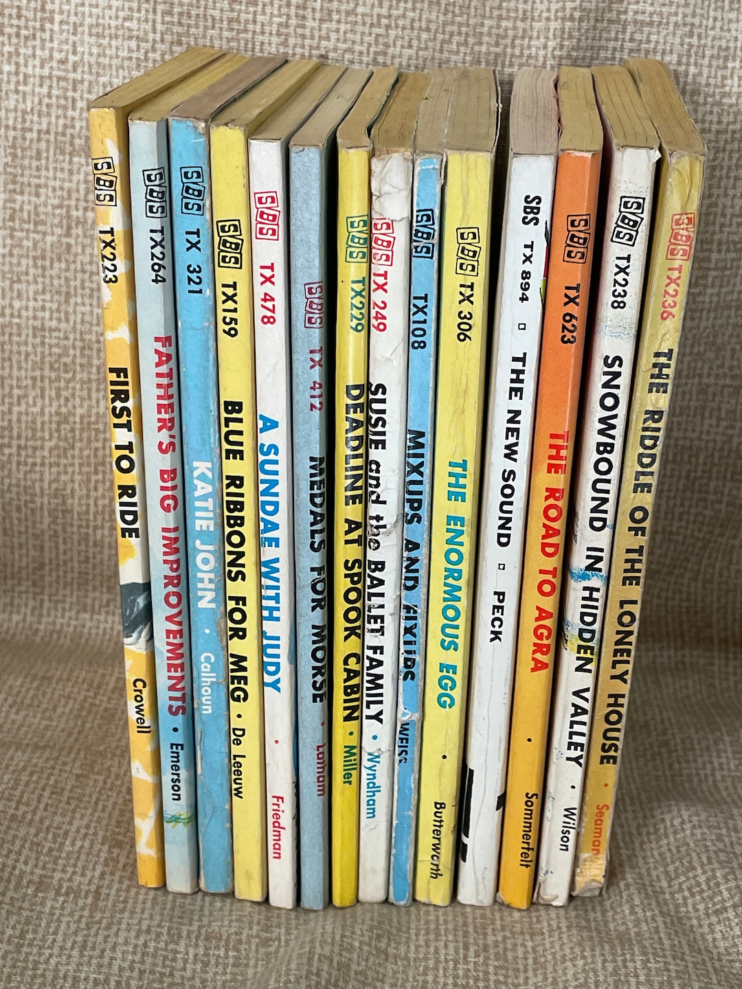 Vintage 1960's Scholastic Books Set of 14/children's Story Books/sbs ...