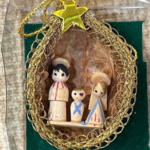 Vintage Nativity Ornament/german Nativity Ornament in Walnut Shell ...