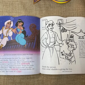 Vintage 1992 Golden Book Disney's Aladdin With Magic Carpet/pizza Hut ...