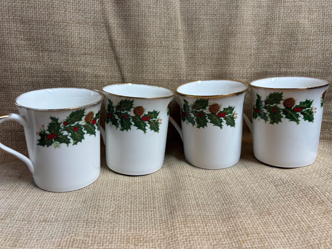 Vintage Rosina China Co. Yuletide Pattern Mugs Set of 4/queen's Fine ...