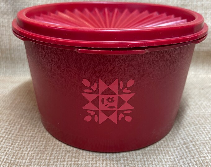 Vintage Red Quilt Tulip Tupperware Canister/red Tupperware/kitchen ...