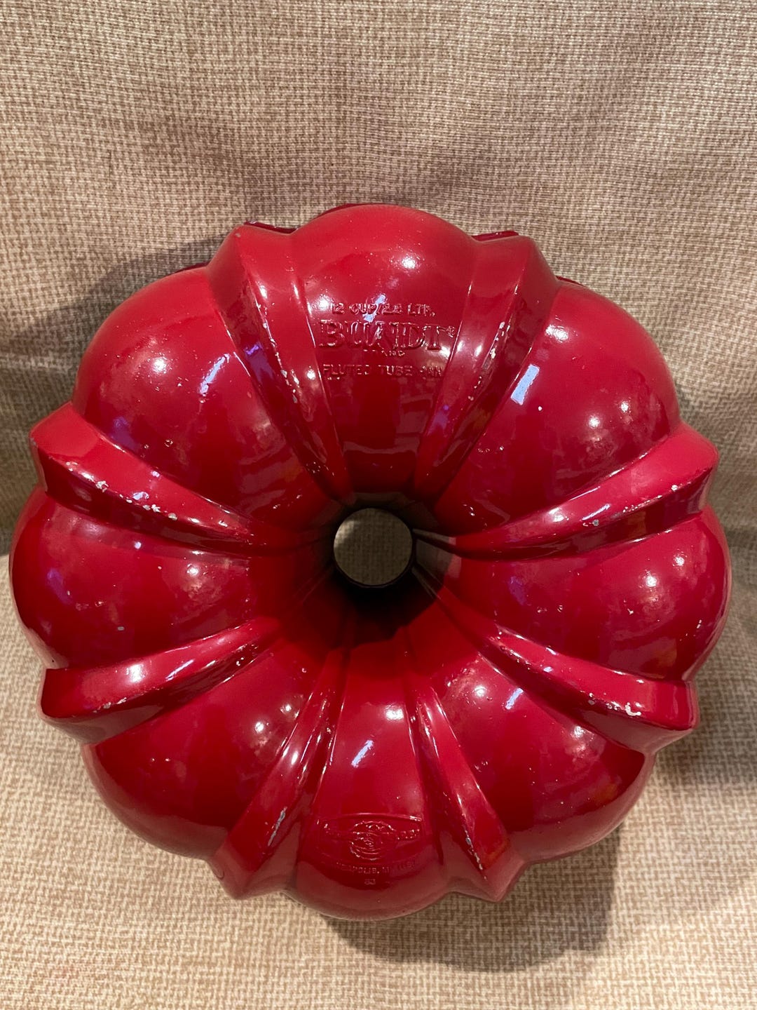 Vintage Nordic Ware Cast Aluminum Fluted Tube Burgundy Bundt Cake Pan ...