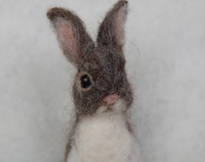 Needle Felt Finger Puppet, Bunny Rabbit, Waldorf - Etsy