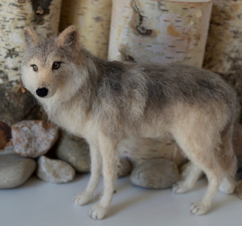Needle Felted Grey Wolf Custom Original Realistic Wolves - Etsy