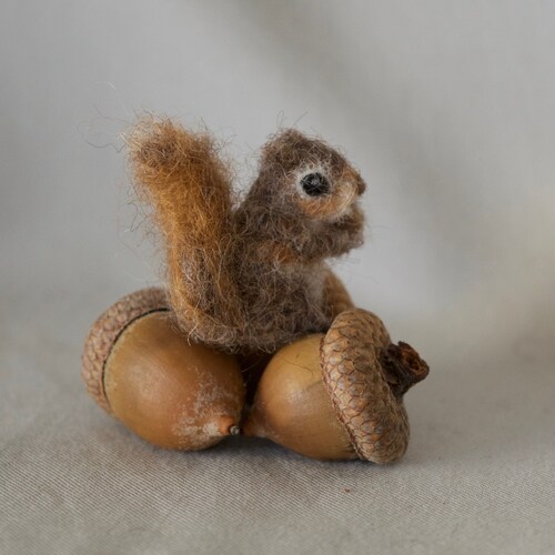 Needle Felted Miniature Squirrel. Miniatures Animal. Wool - Etsy