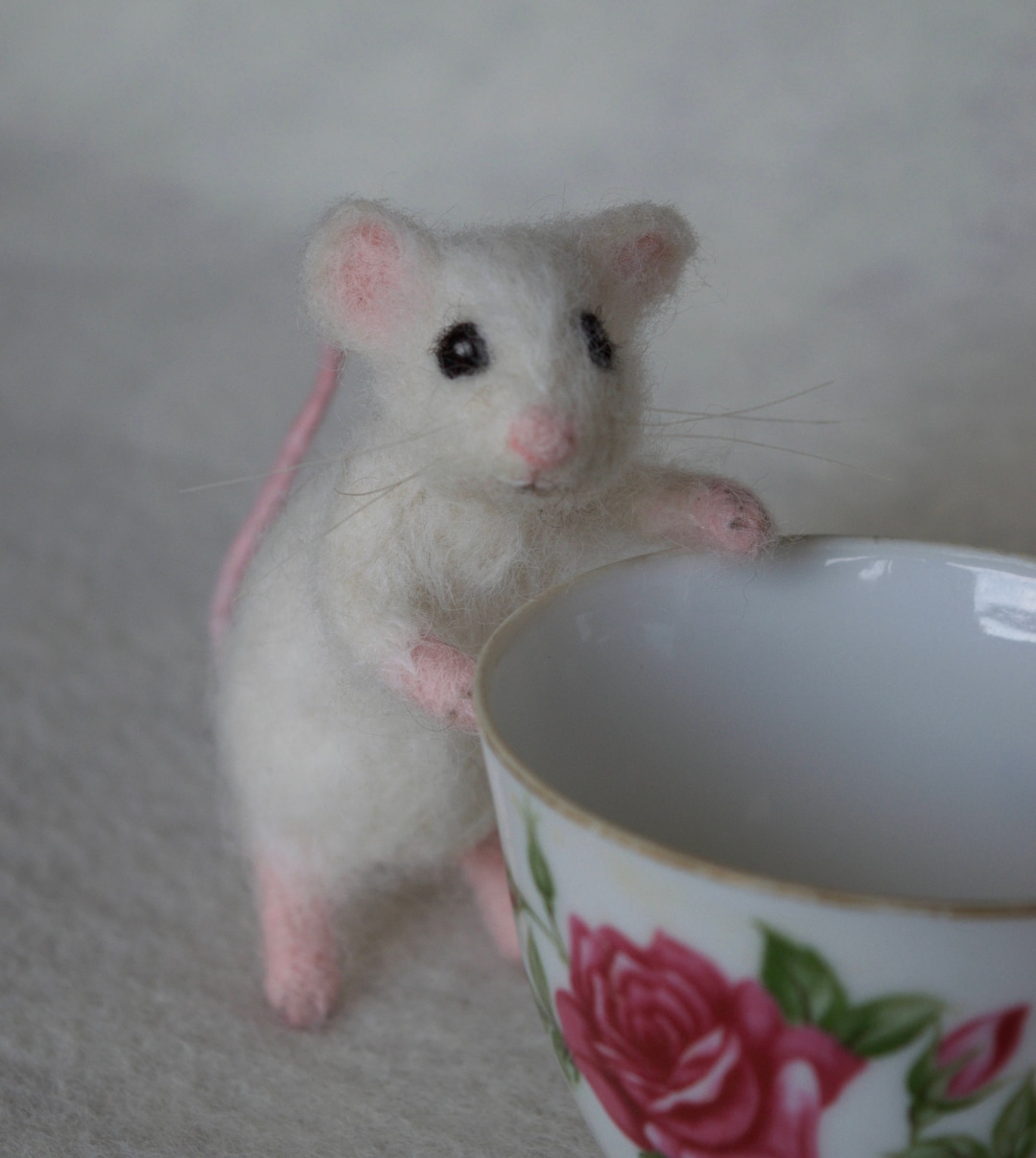 Needle Felted White Mouse, Poseable Realistic Life Sized MADE TO ORDER ...