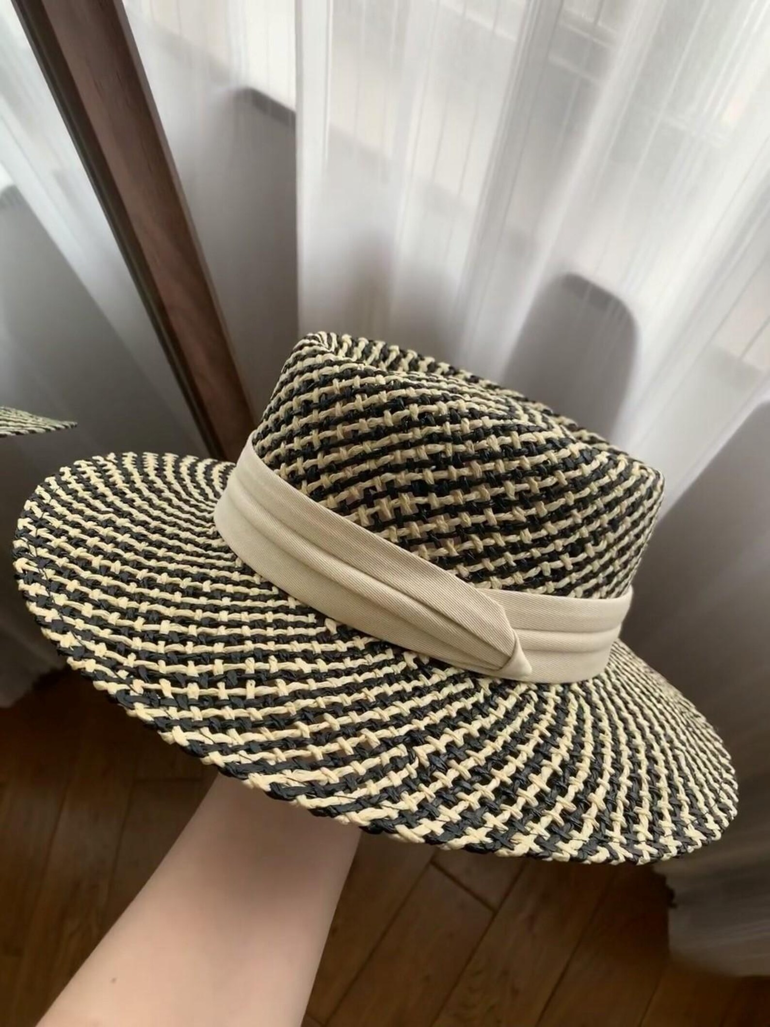 Black and White Woven Straw Hat, Hand-woven Autumn Straw Hat, Ribbon ...