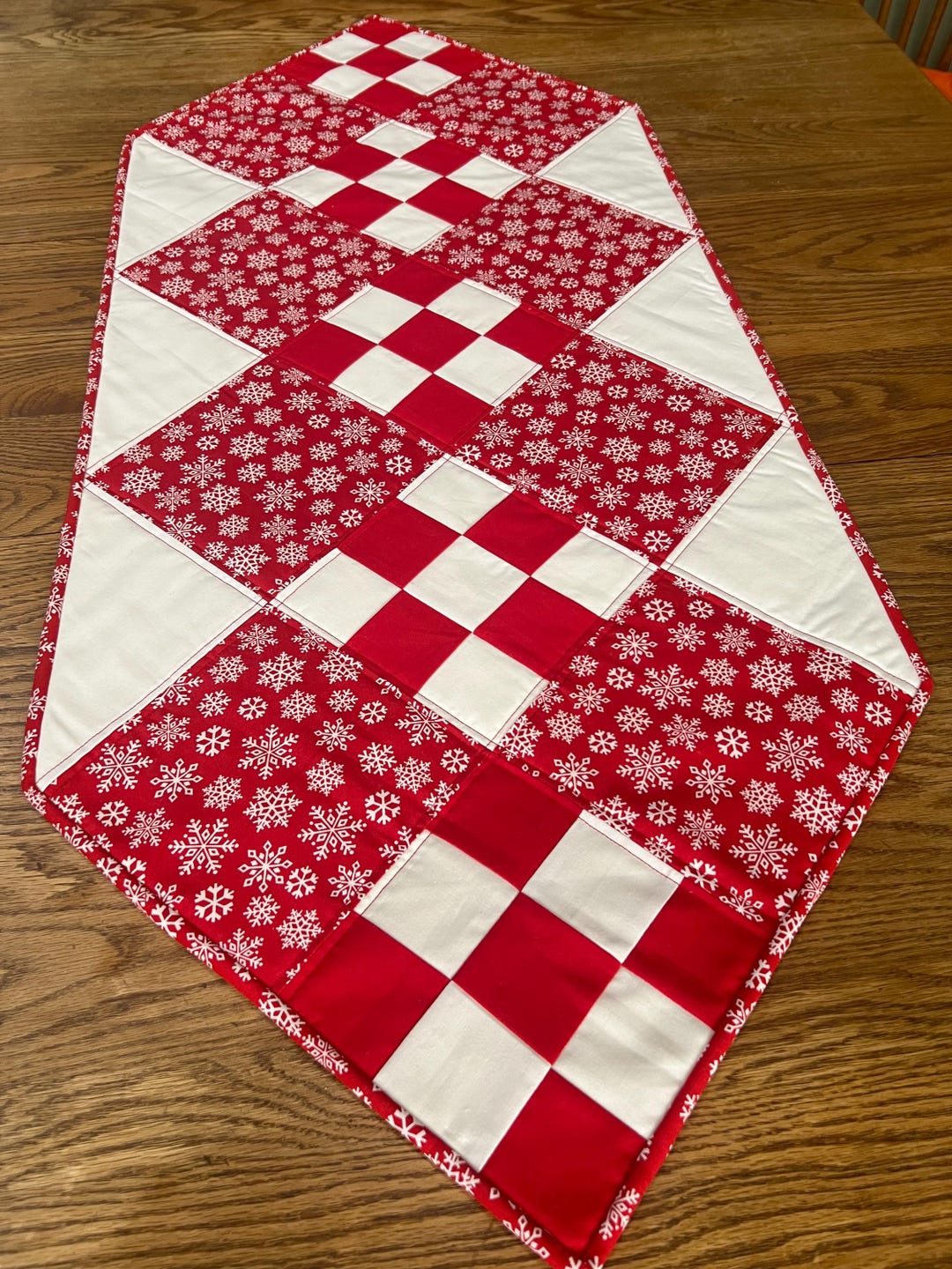 Quilted Snowflake Table Runner - Etsy