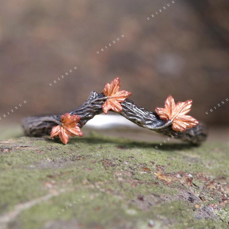 Maple Leaves Engagement Ring - Etsy UK