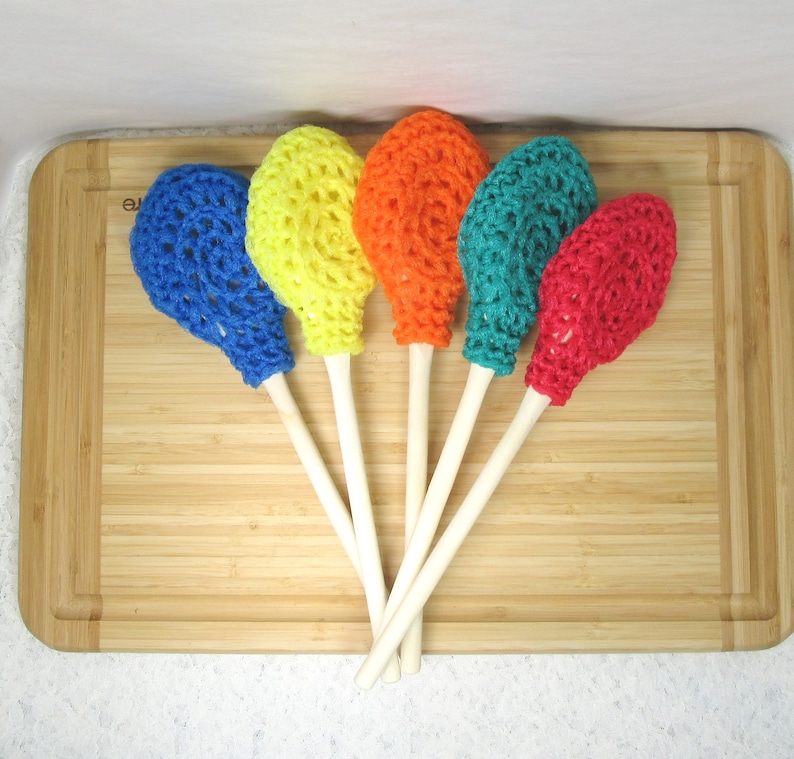 Crocheted Scrubbie on a Wooden Spoon: Durable Dish Scrubber - Etsy