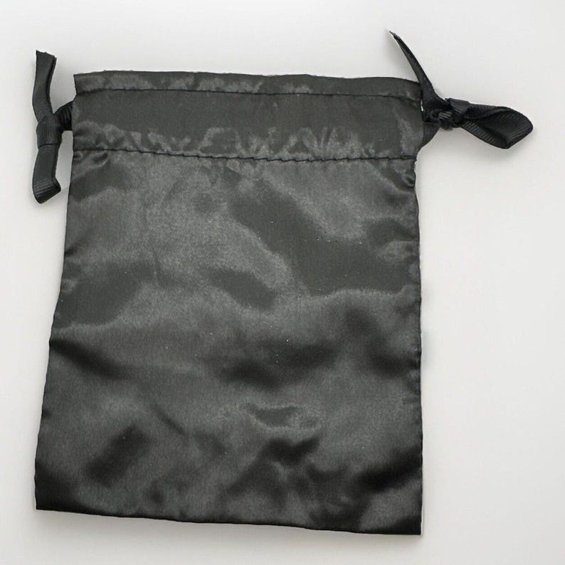 Pamper Me Always My Flat in London Jewelry Bag Drawstring 6x5 Jan ...