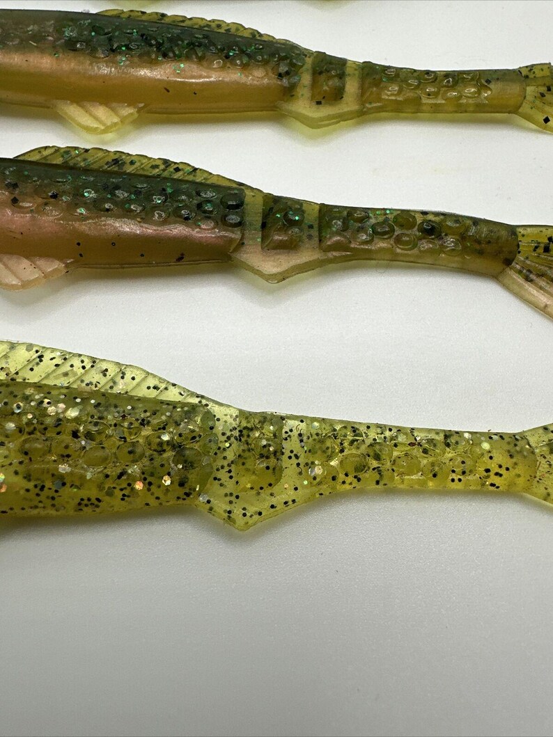 5" Swim Bait Soft Plastic Paddle Tail Swim Minnow 7 in Total Green ...