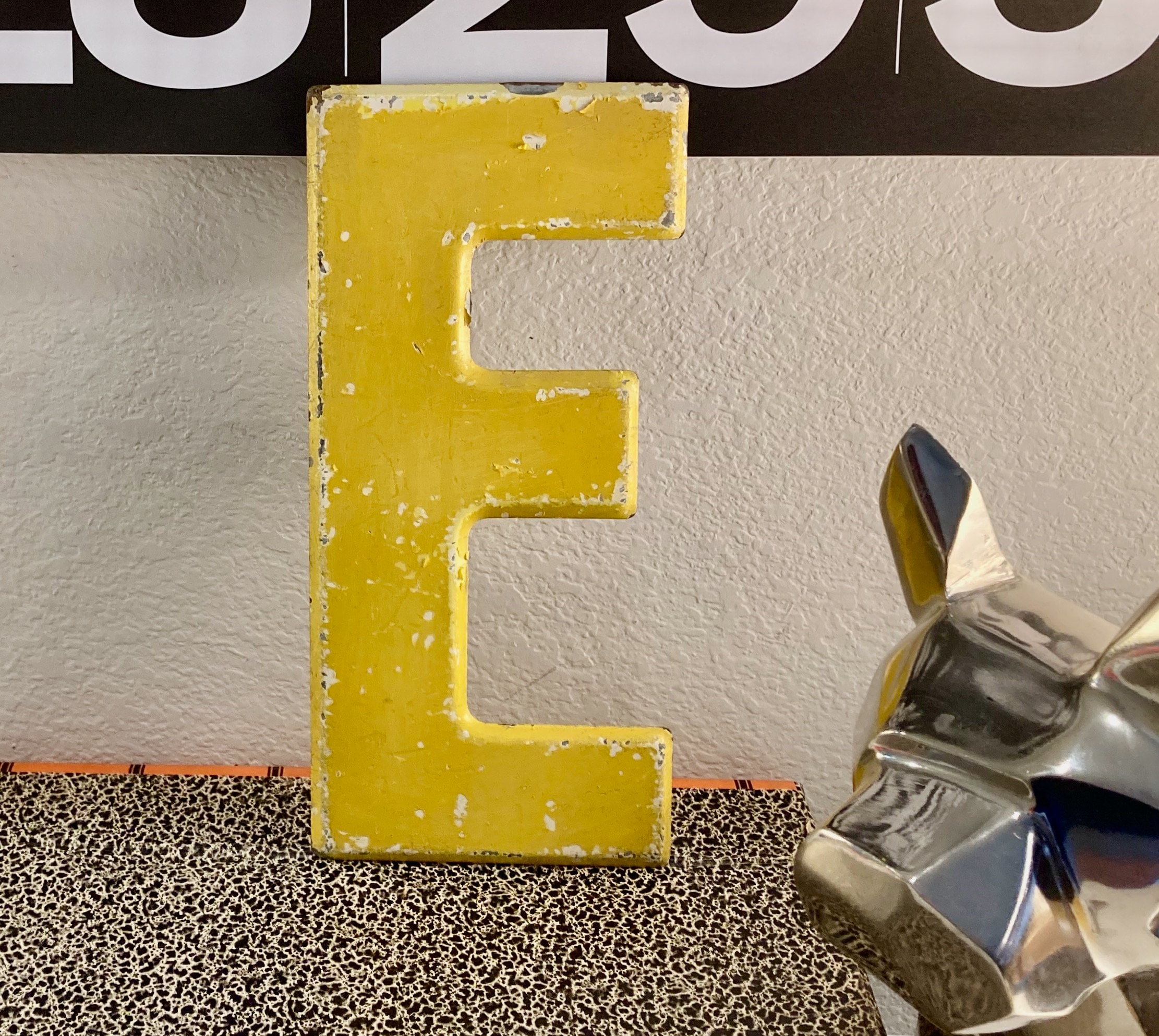 Yellow Letter E