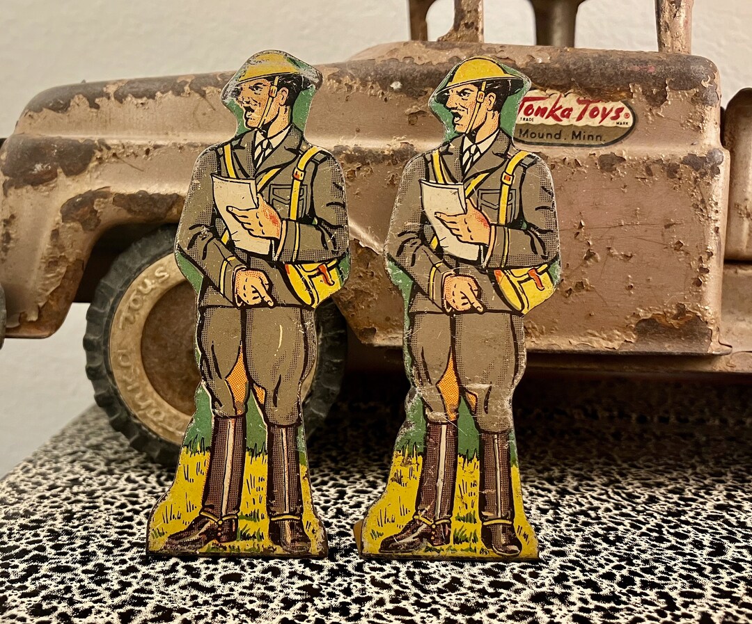 Two Vintage Louis Marx Toy Company Tin Litho Infantry Colonel Soldier ...