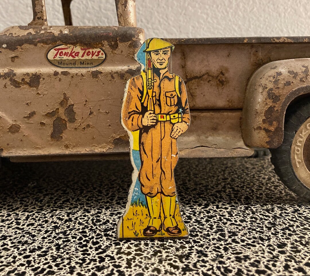 Two Vintage Louis Marx Toy Company Tin Litho Standing Figure Soldier ...