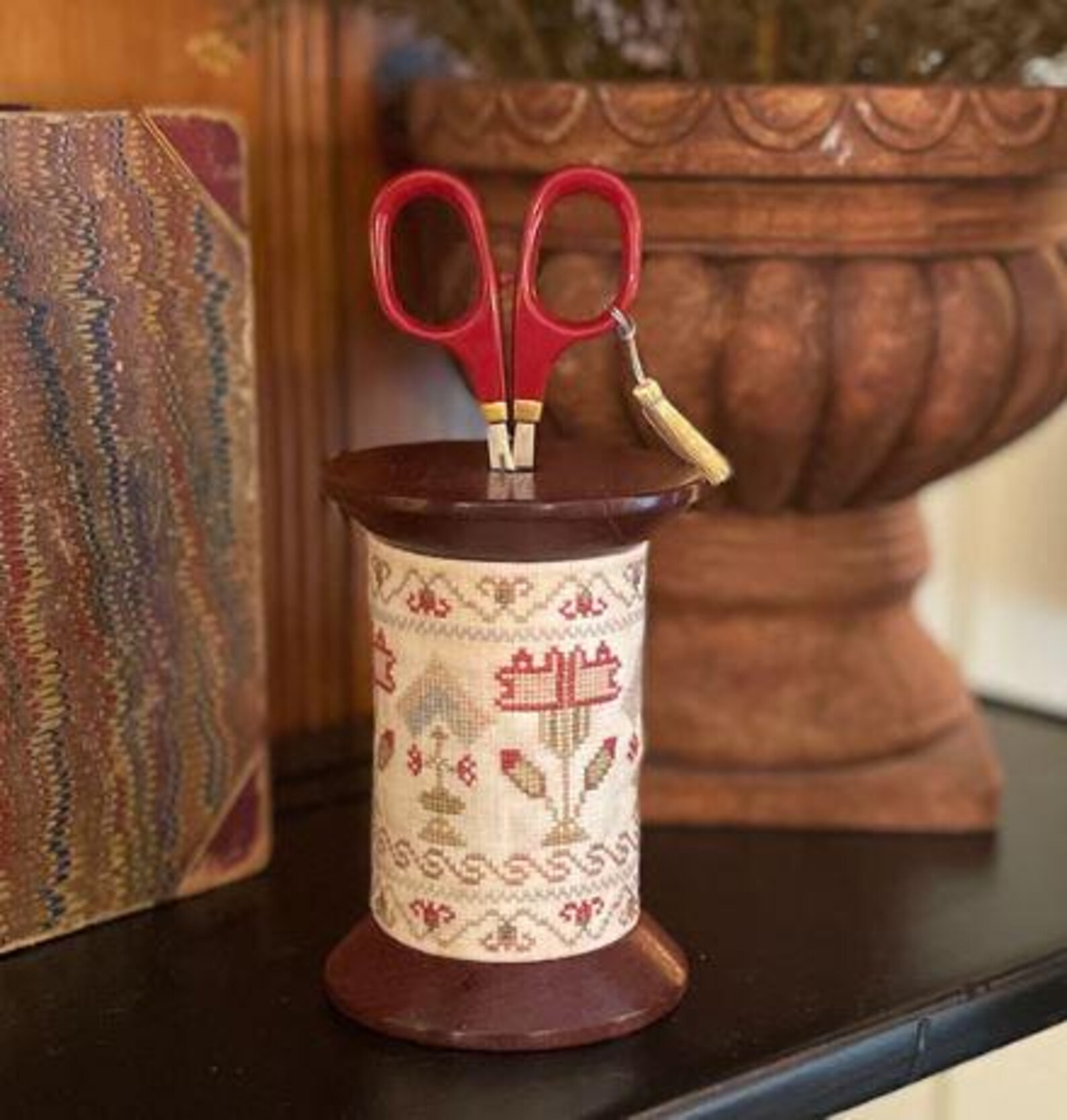 Mary Allcorn Sampler Scissor Holder Pattern Hobby House Press Cross ...