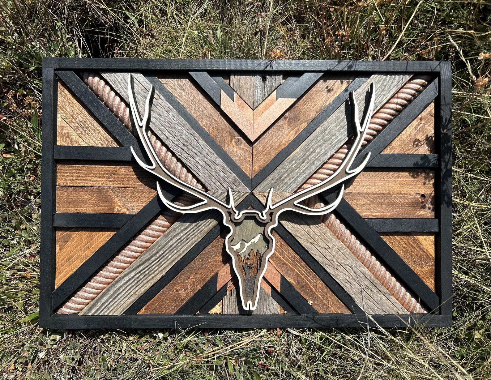 Geometric Elk Skull Wood Wall Art: Rustic Cabin Decor - Etsy