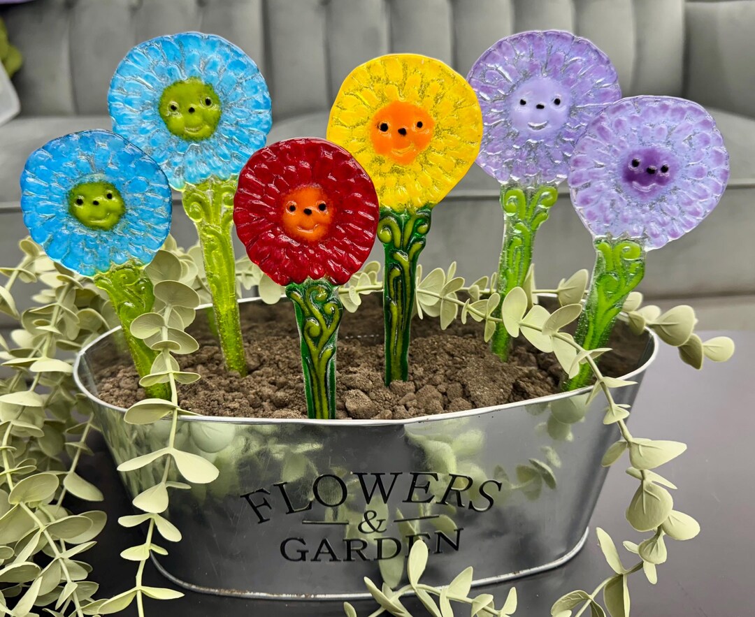 Zinnia Garden Stakes / Fused Glass Plant Stake / Glass Garden Art ...