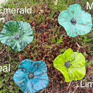 Glass Yard Art | Glass Flower | Garden Art | Blown Glass | Garden ...
