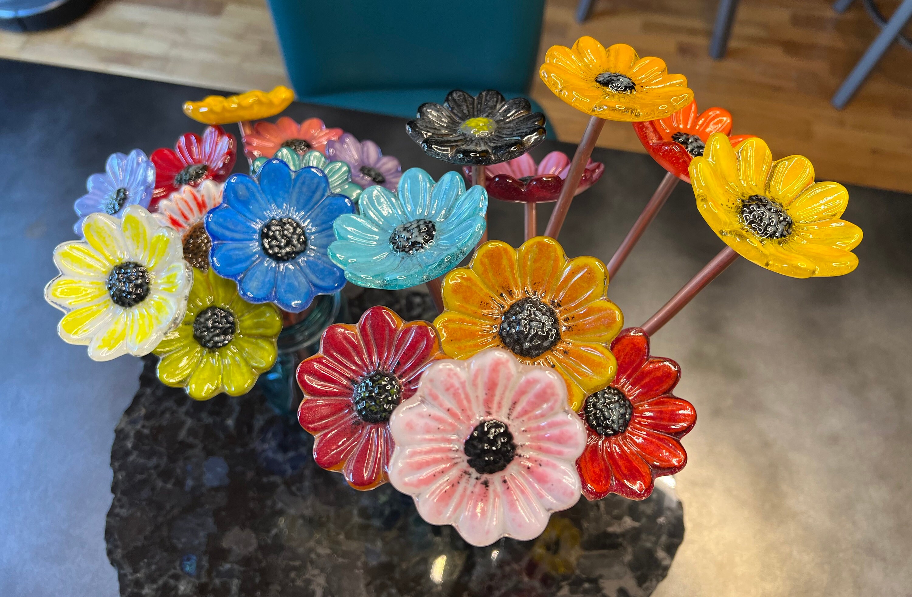 Glass Garden Art | Flower Bouquet | Glass Flower Centerpiece | Daisy ...