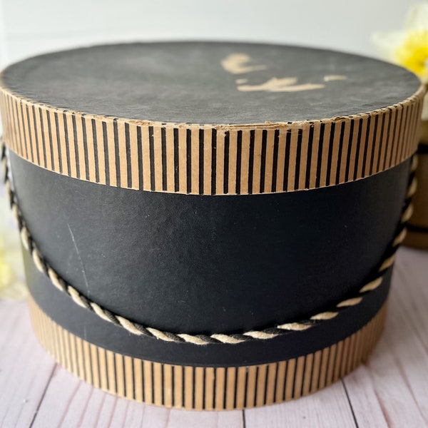 Round Hat Box - Etsy