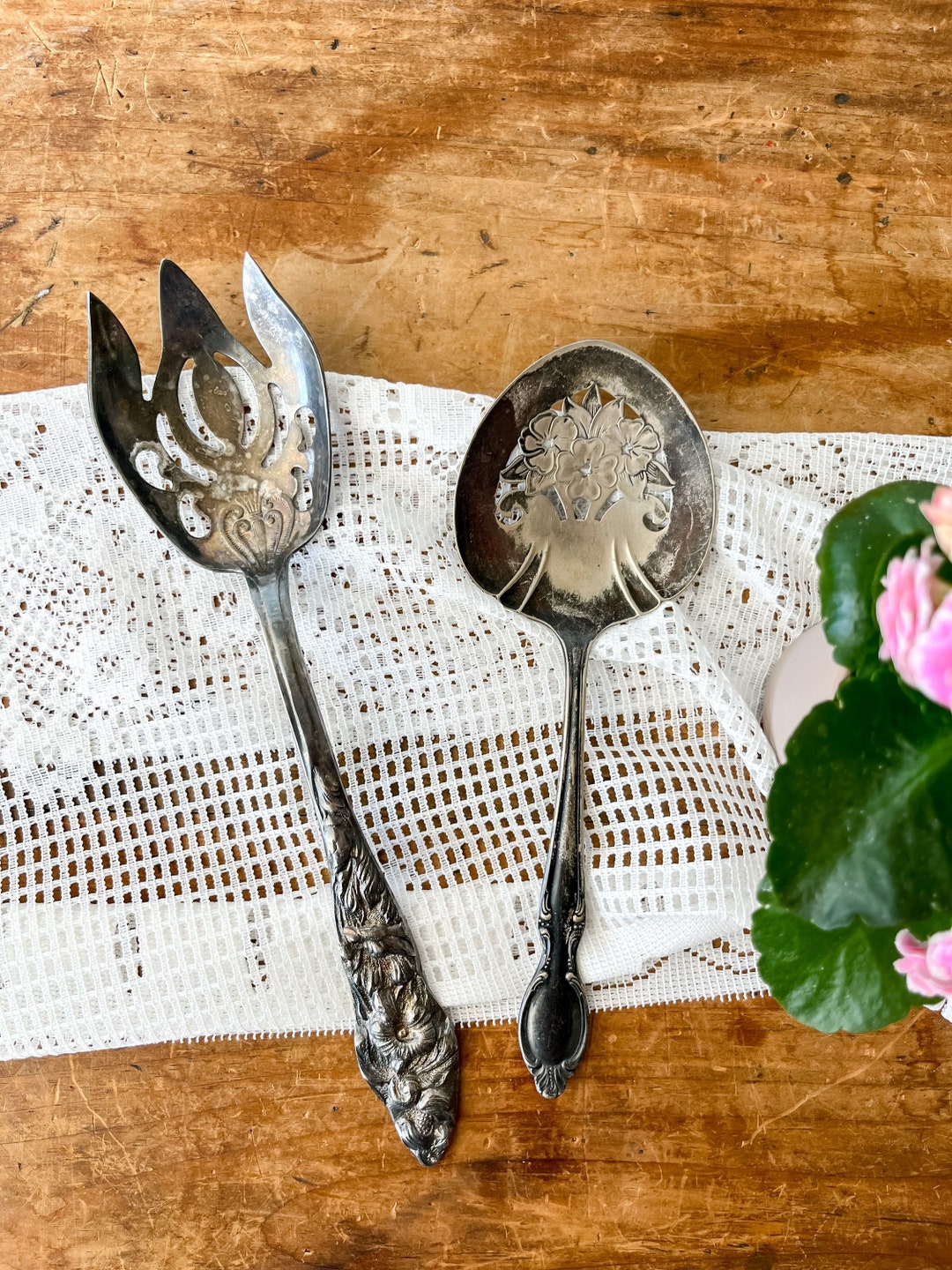 Vintage Set of Silverplate Serving Pieces, W M Rogers Tomato Spoon and ...