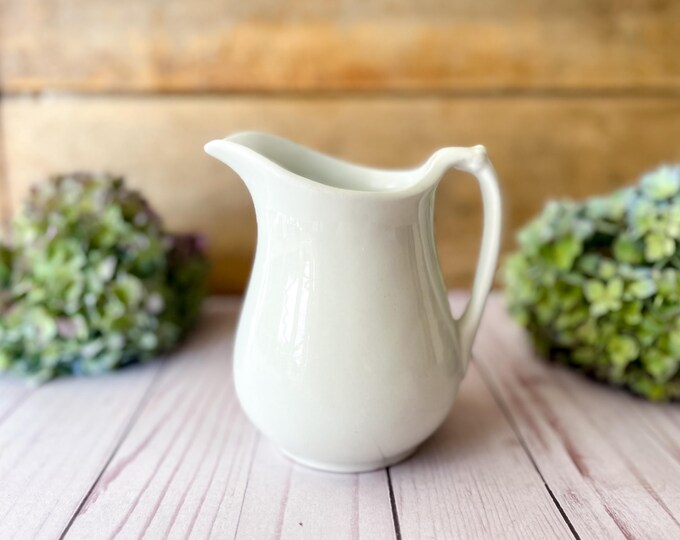 Small Vintage J&G Meakin Ironstone Pitcher - Etsy