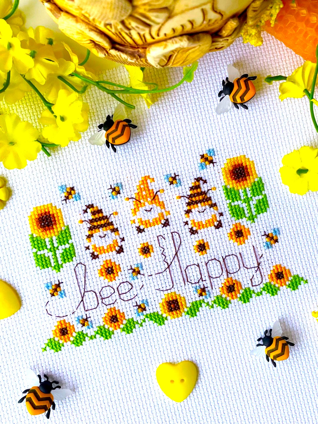 BEE HAPPY Cross Stitch Pattern PDF by Crossstitchingforfun ...