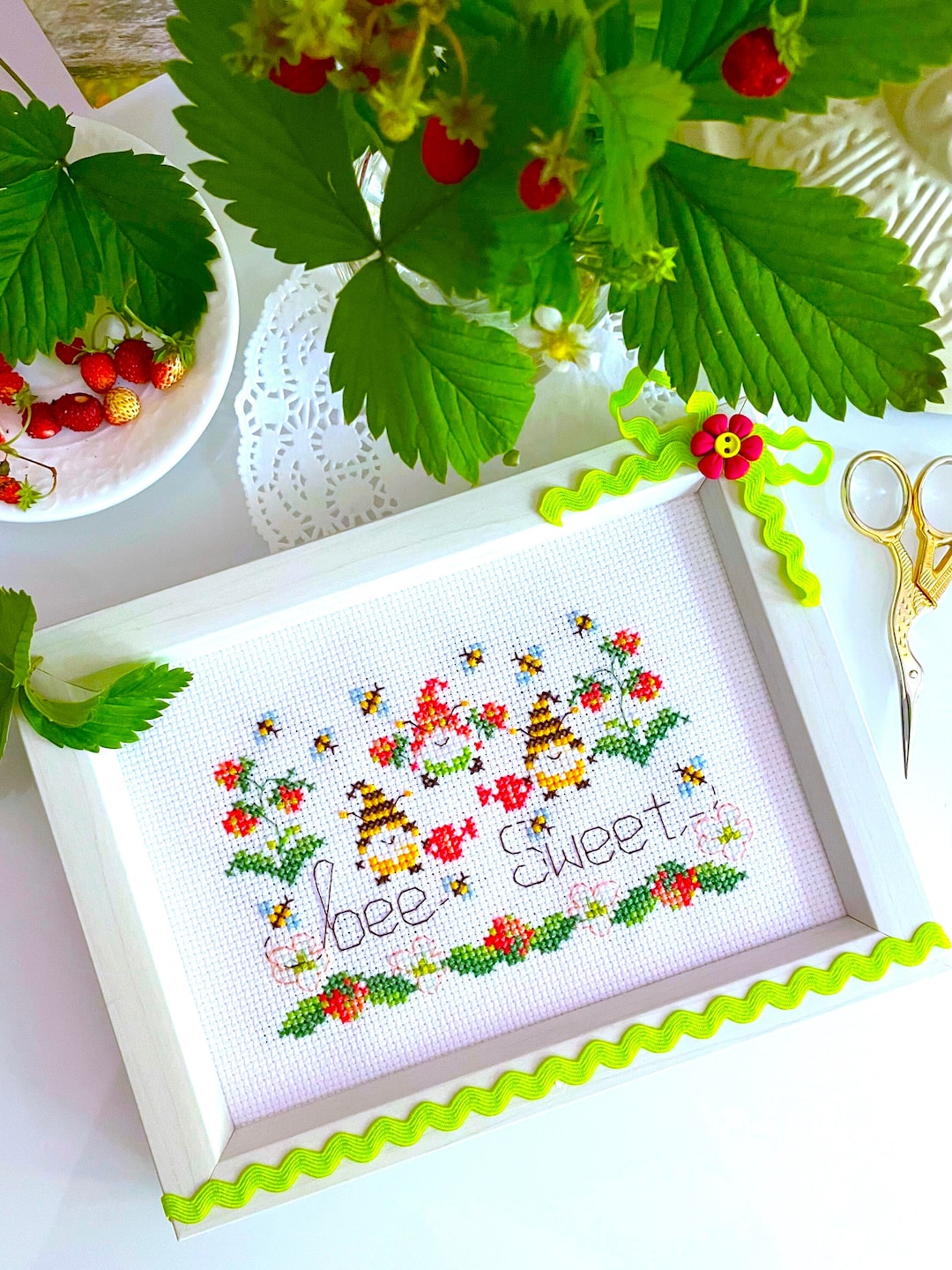 BEE SWEET Cross Stitch Pattern PDF by Crossstitchingforfun ...