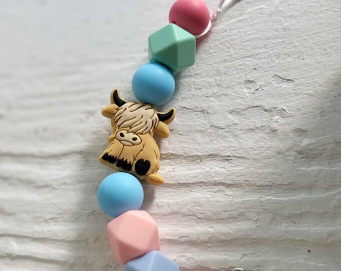 Highland Cow Pacifier Clips - Etsy