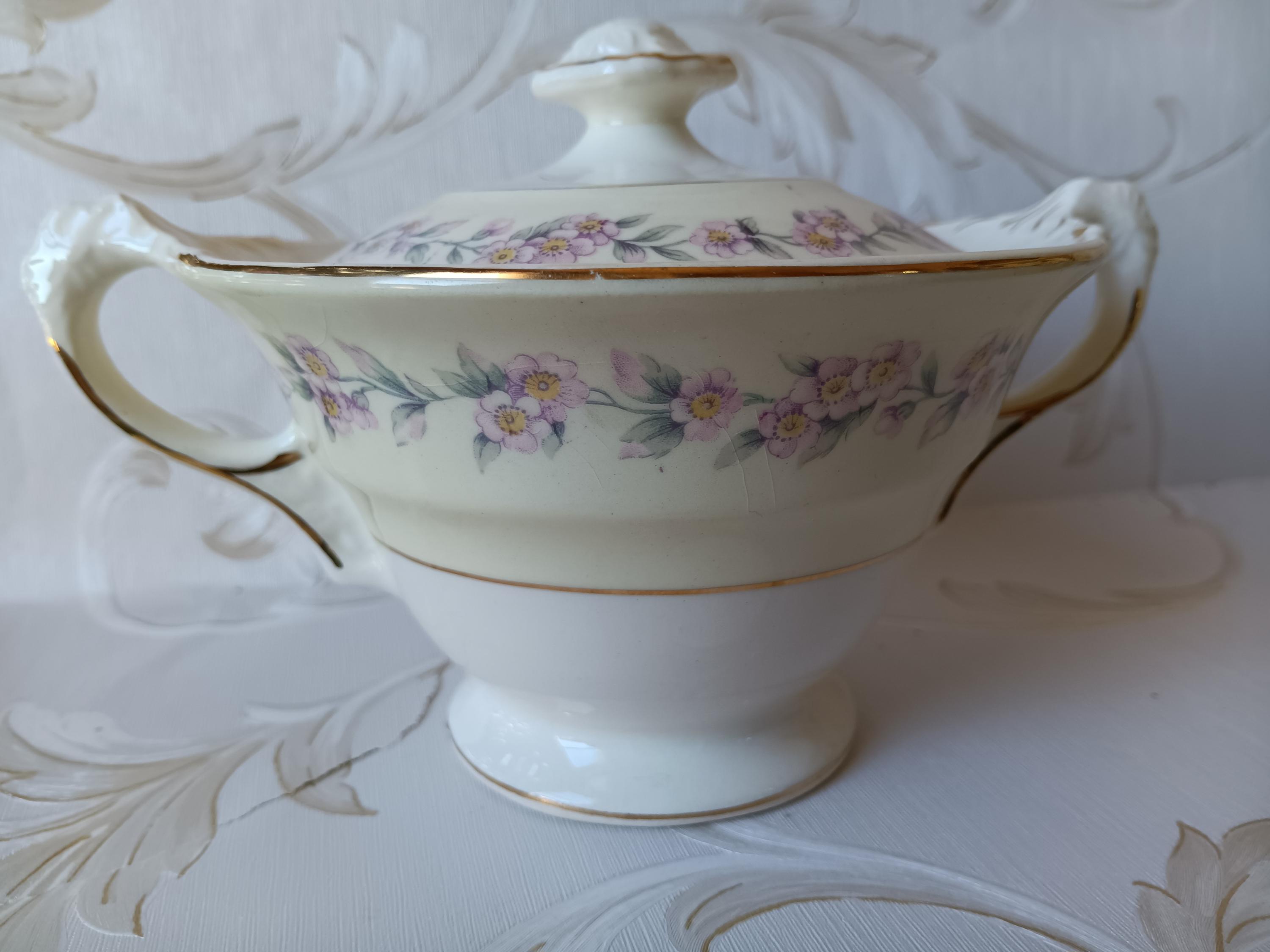 Price Reduced. Beautiful Vintage CROWN Potteries Co. Made in USA. Pink ...