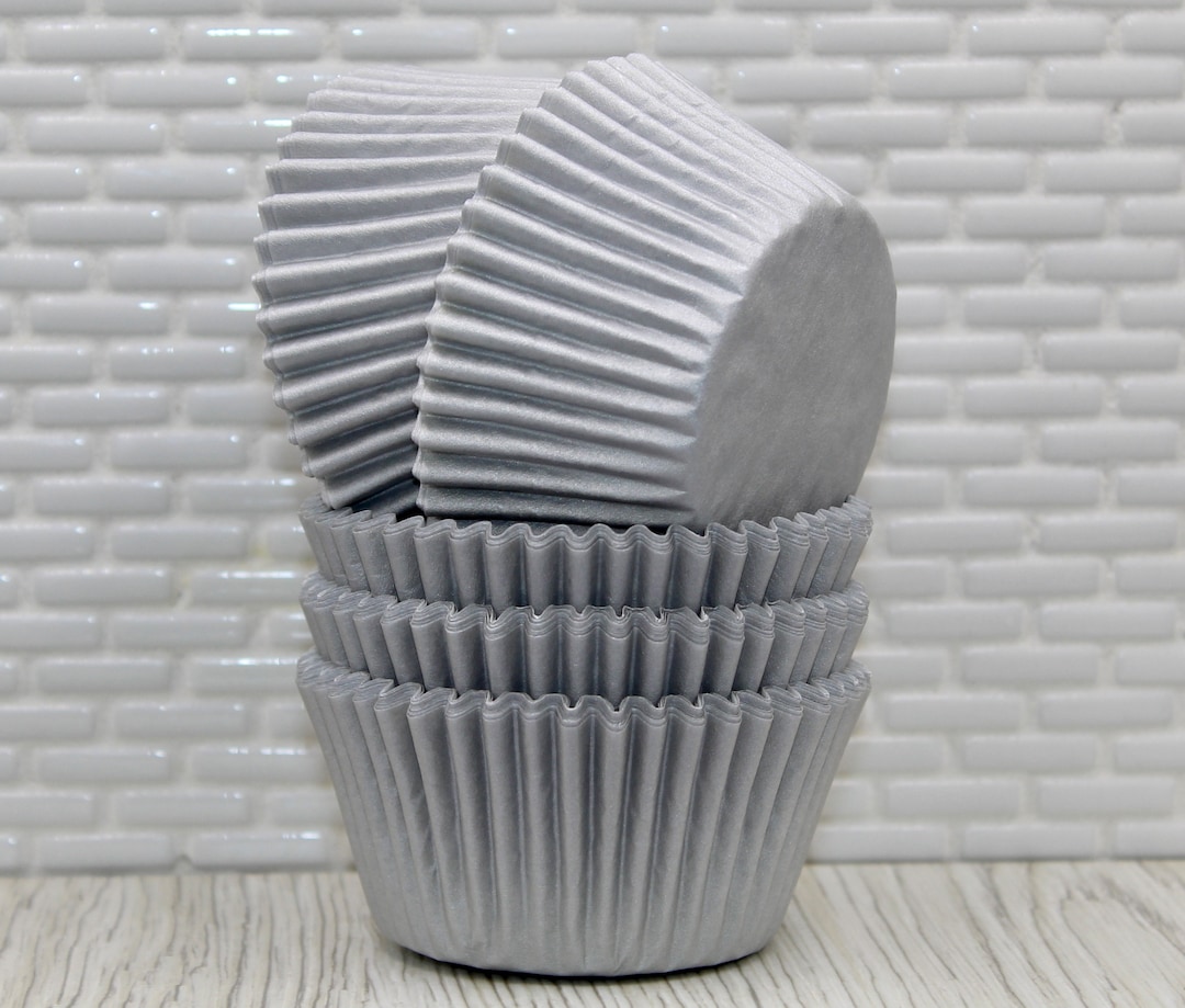 Silver Sheen Heavy Duty Cupcake Liners (qty 32) Silver Cupcake Liner ...