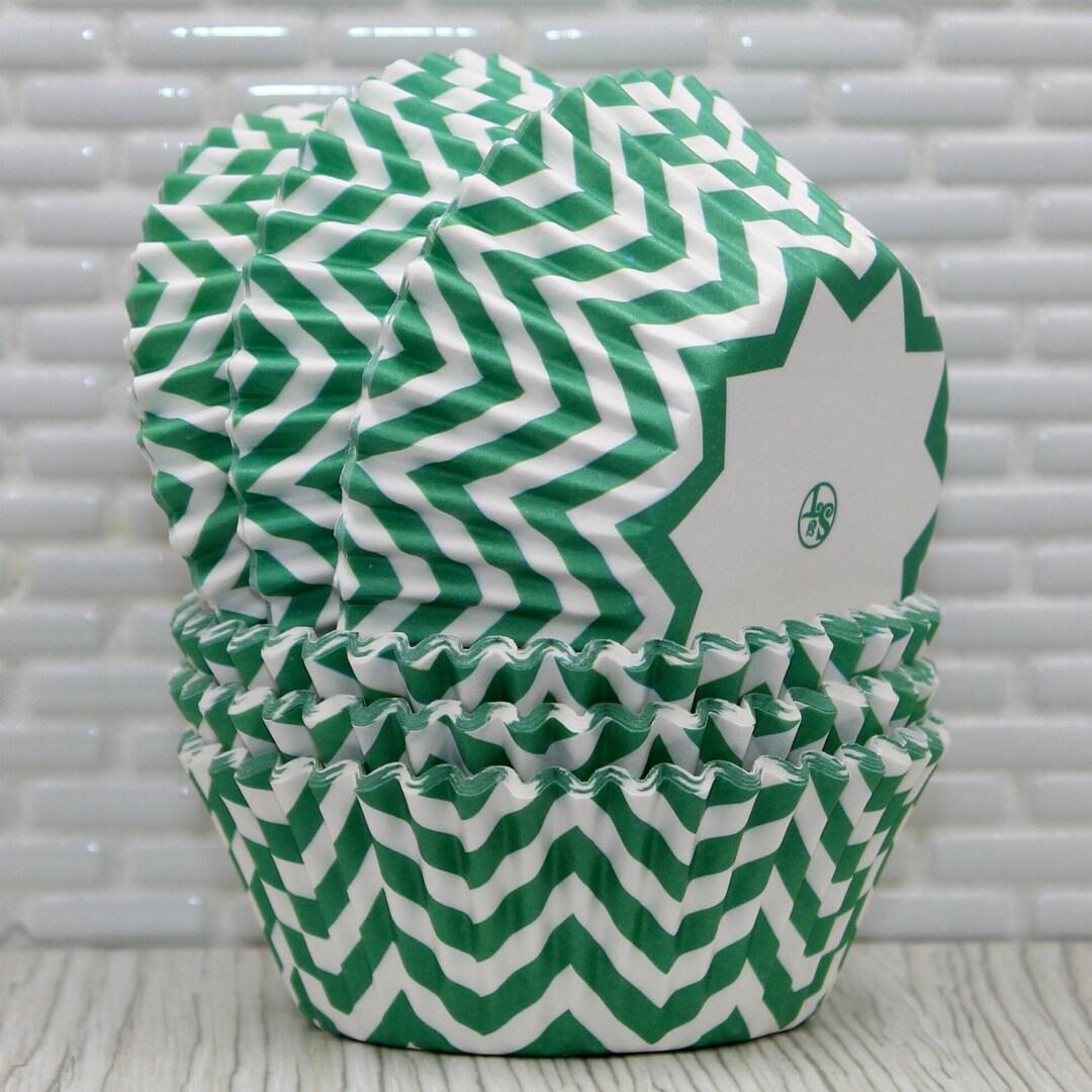 Kelly Green Chevron Cupcake Liners (qty 36) Green Baking Cups, Green ...