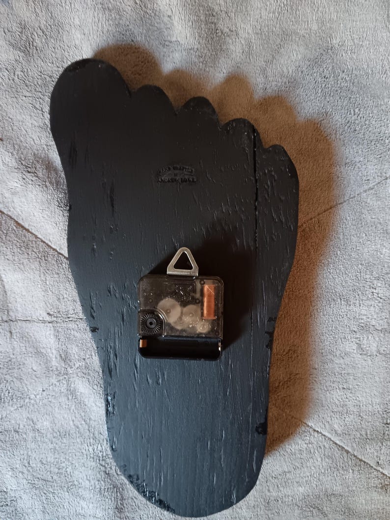 Bigfoot’s Foot Clock – Rustic & Bold Design - Etsy