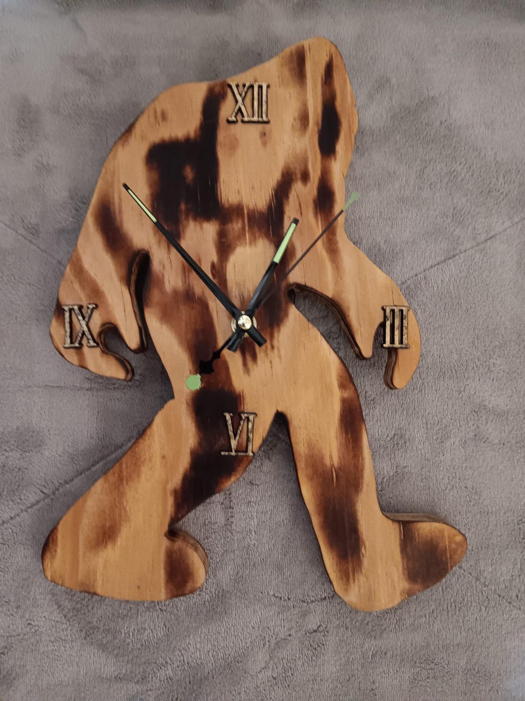 Fire-scorched Bigfoot Silhouette Clock – Glow-in-the-dark Accents - Etsy