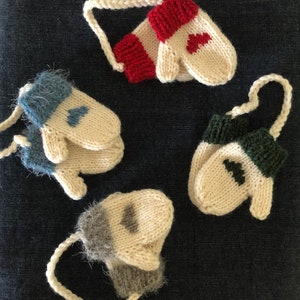 Hand Knit Mini Mittens Ornament: Embroidered Heart Christmas Decor - Etsy
