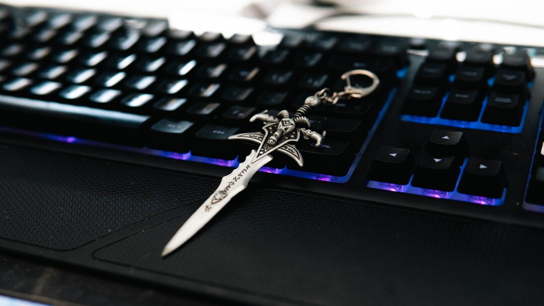 Warcraft Frostmourne Keychain - Etsy