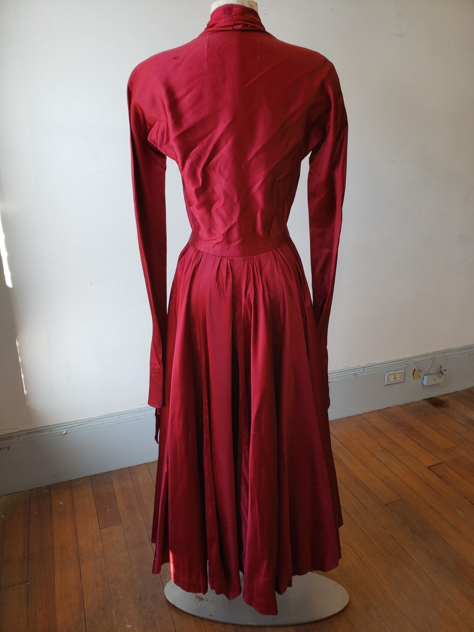 Circa 1940s, 34bust, Pure Silk Satin, Ruby Red Christian Dior Dinner ...