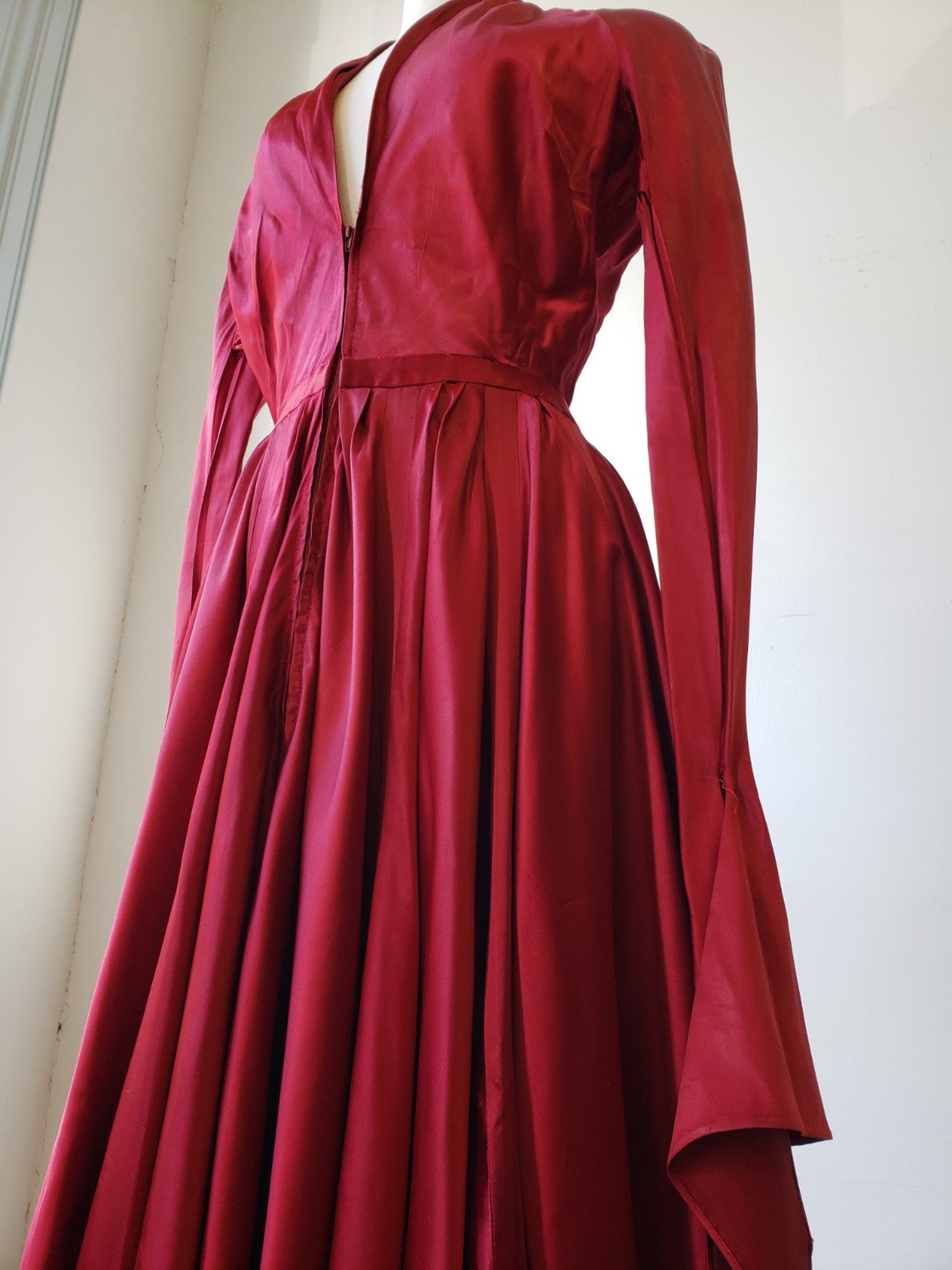 Circa 1940s, 34"bust, Pure Silk Satin, Ruby Red Christian Dior Dinner ...