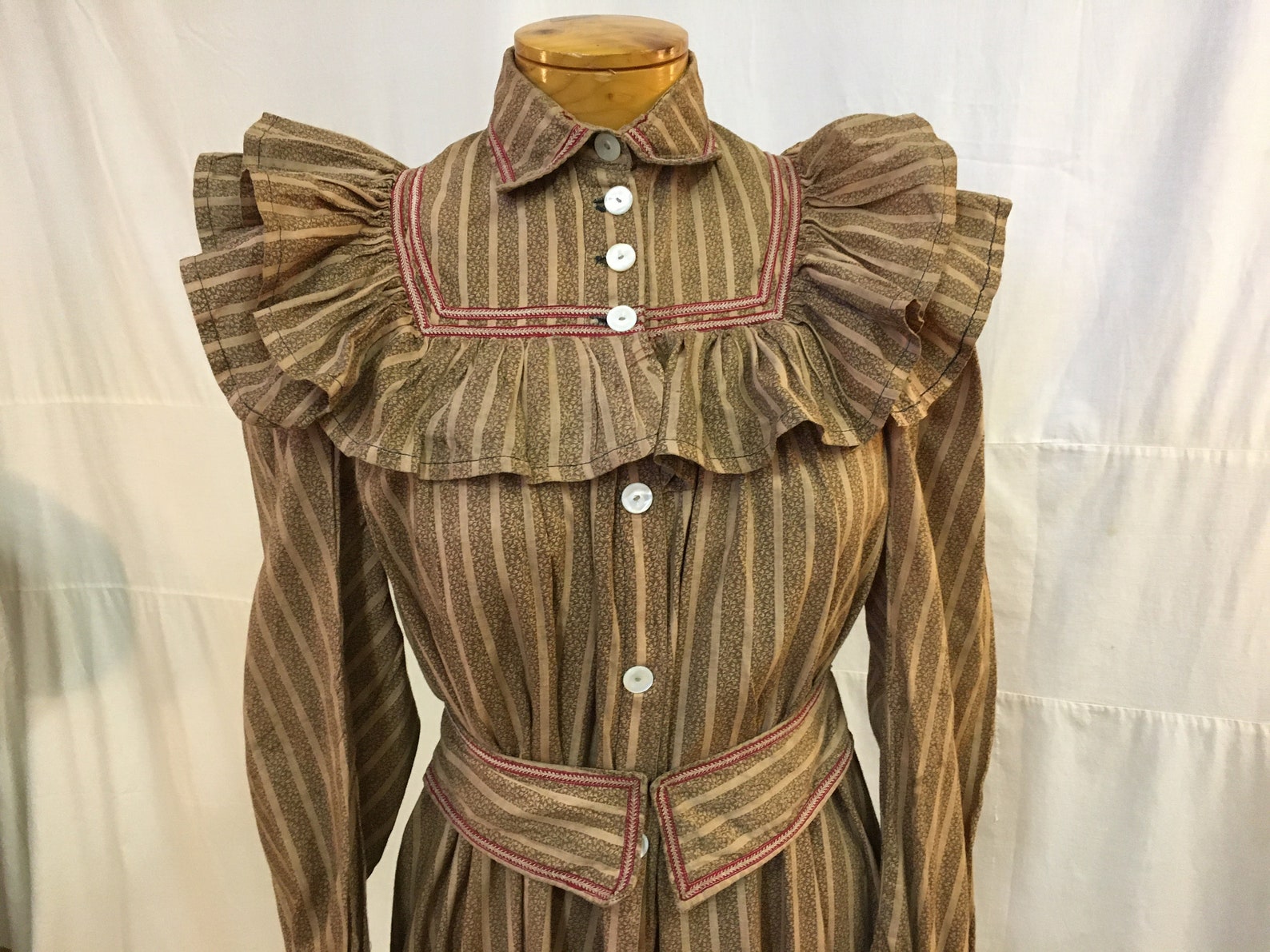 1890s, 34" Bust, Cotton Pink and Black Flowered Striped Wrapper - Etsy