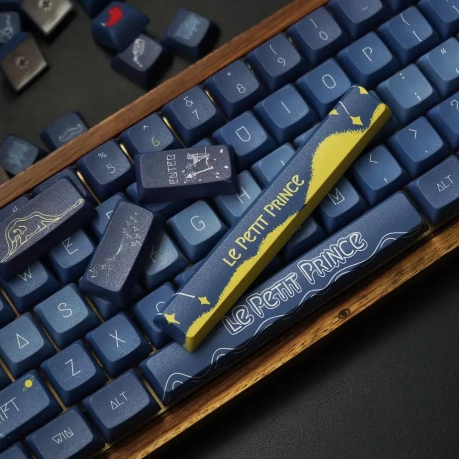 LITTLE PRINCE Keycap | Custom Keycaps Set | Artisan Keycaps Pbt | XDA ...
