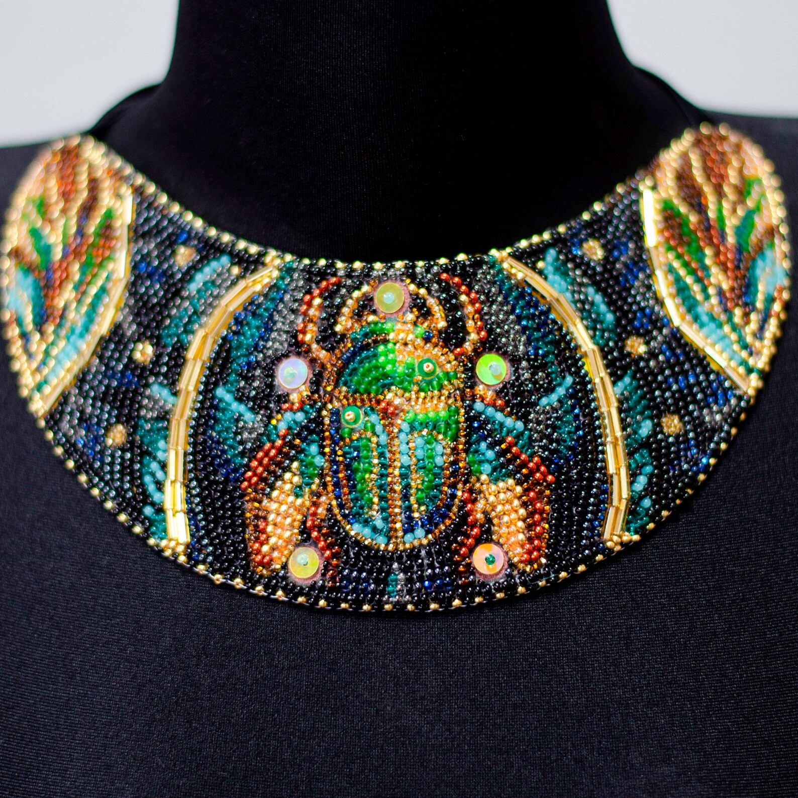 Bead Embroidery Kit Emerald Talisman, Necklace Embroidery, Beaded ...