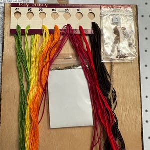 String Art Kit Maple Leaf, Autumn Wall Decor, Needlepoint Kit, Colorful ...